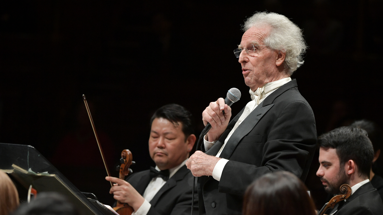 Bruckner: Symphony no. 9 - Ben Zander